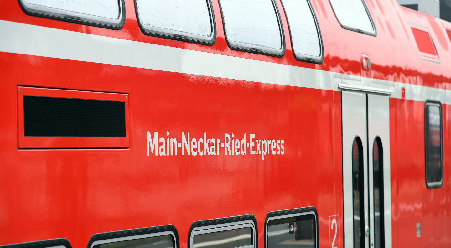 Icomera - Deutsche Bahn’s Digital Connectivity for Passenger Wi-Fi