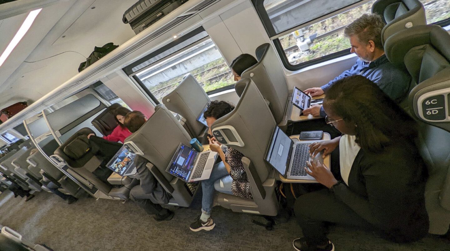 How does WiFi on Trains Work? The Icomera Way